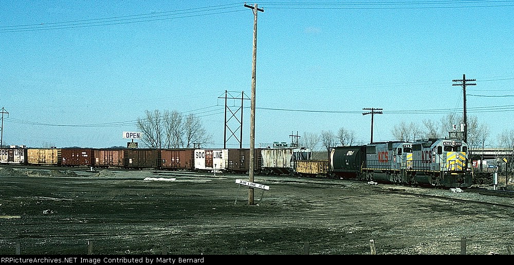 KCS 4763 and 756 at SW Jct.